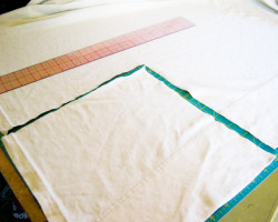 Turn a Flat Sheet into a Fitted Sheet in Ten Minutes Flat