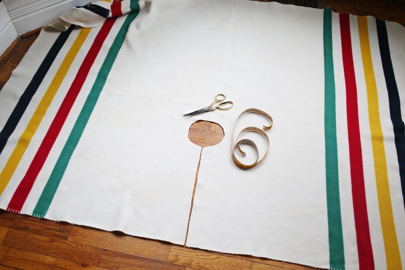 How to Make a Poncho from Your Favorite Blanket (no sew!)