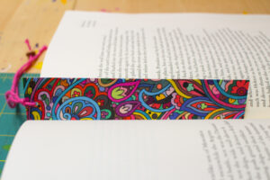 24 DIY Bookmarks from Upcycled Materials