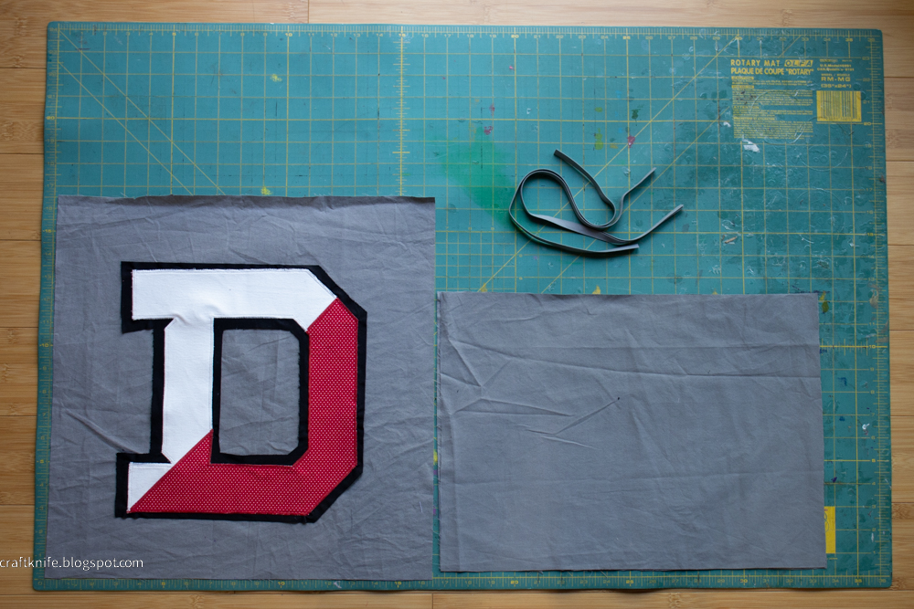 How to Sew an Envelope-Back Pillowcase • Crafting a Green World